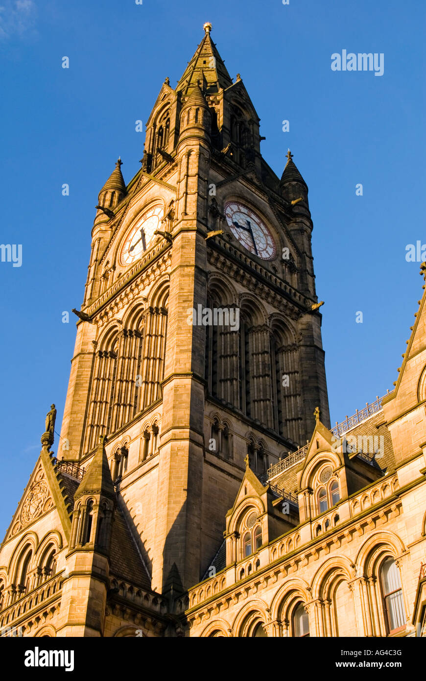 Building victorian manchester hi-res stock photography and images - Alamy