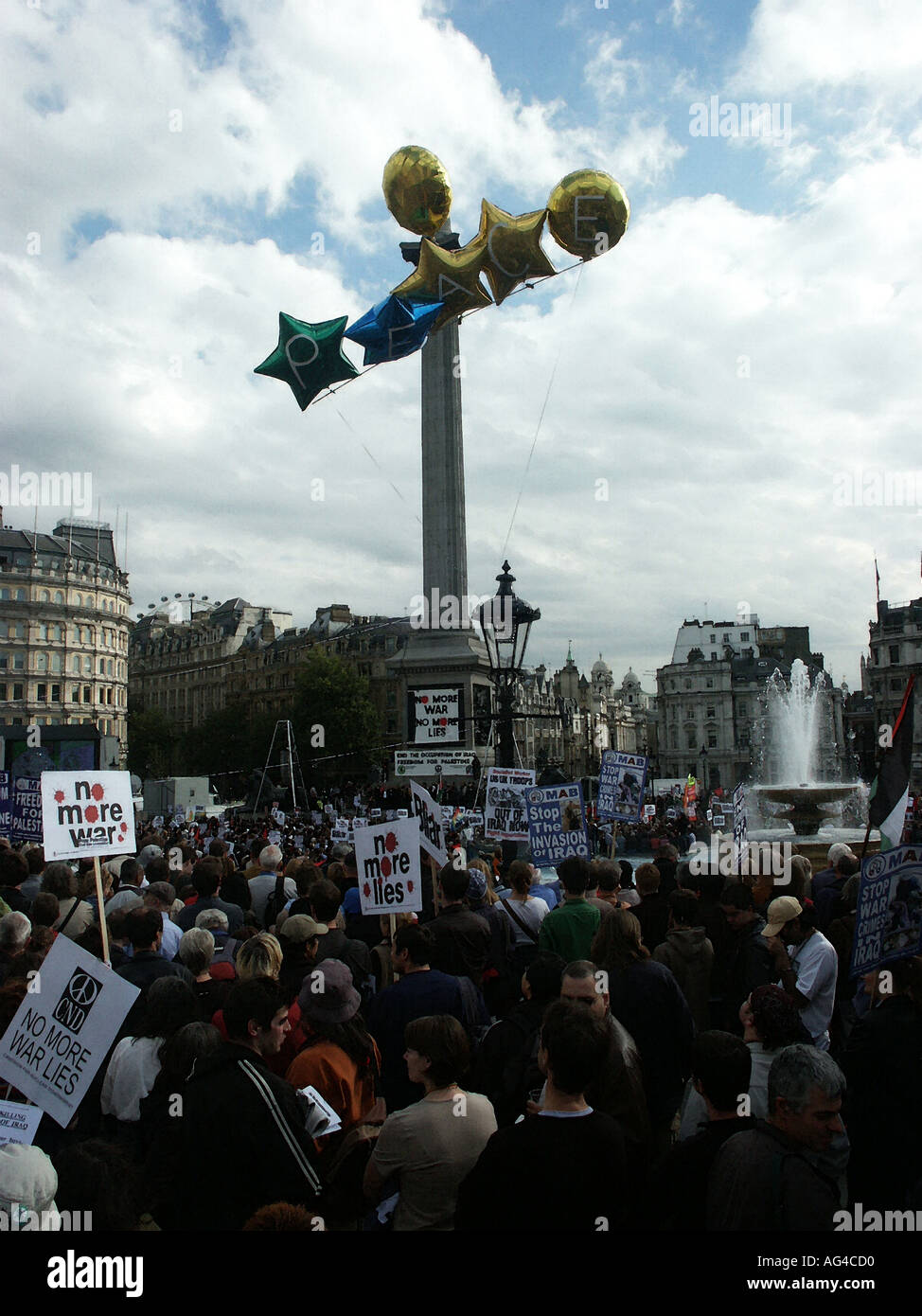 Anti war demonstration Trafalgar Square London 2003 Stock Photo - Alamy