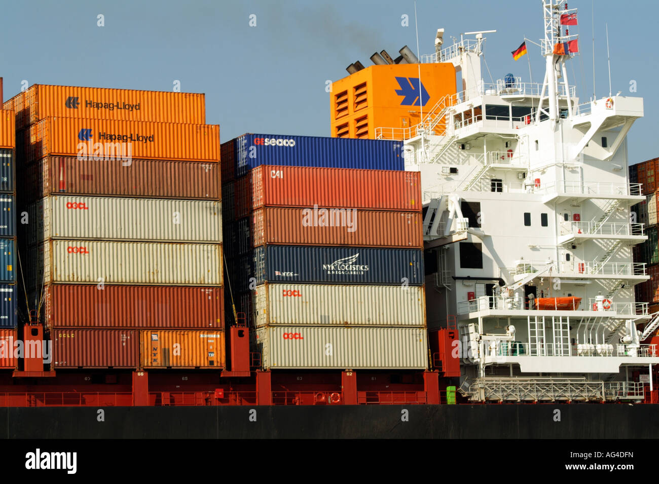 Hapag lloyd logo hi-res stock photography and images - Alamy