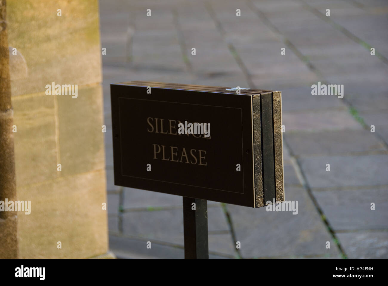A Silence Please sign outside the Bodleian Library in the University ...