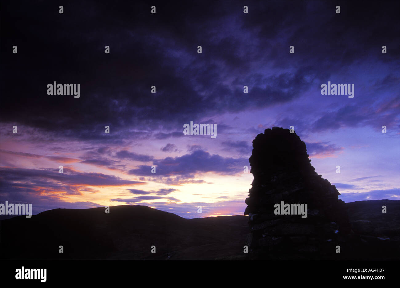 Scottish village sunset hi-res stock photography and images - Alamy