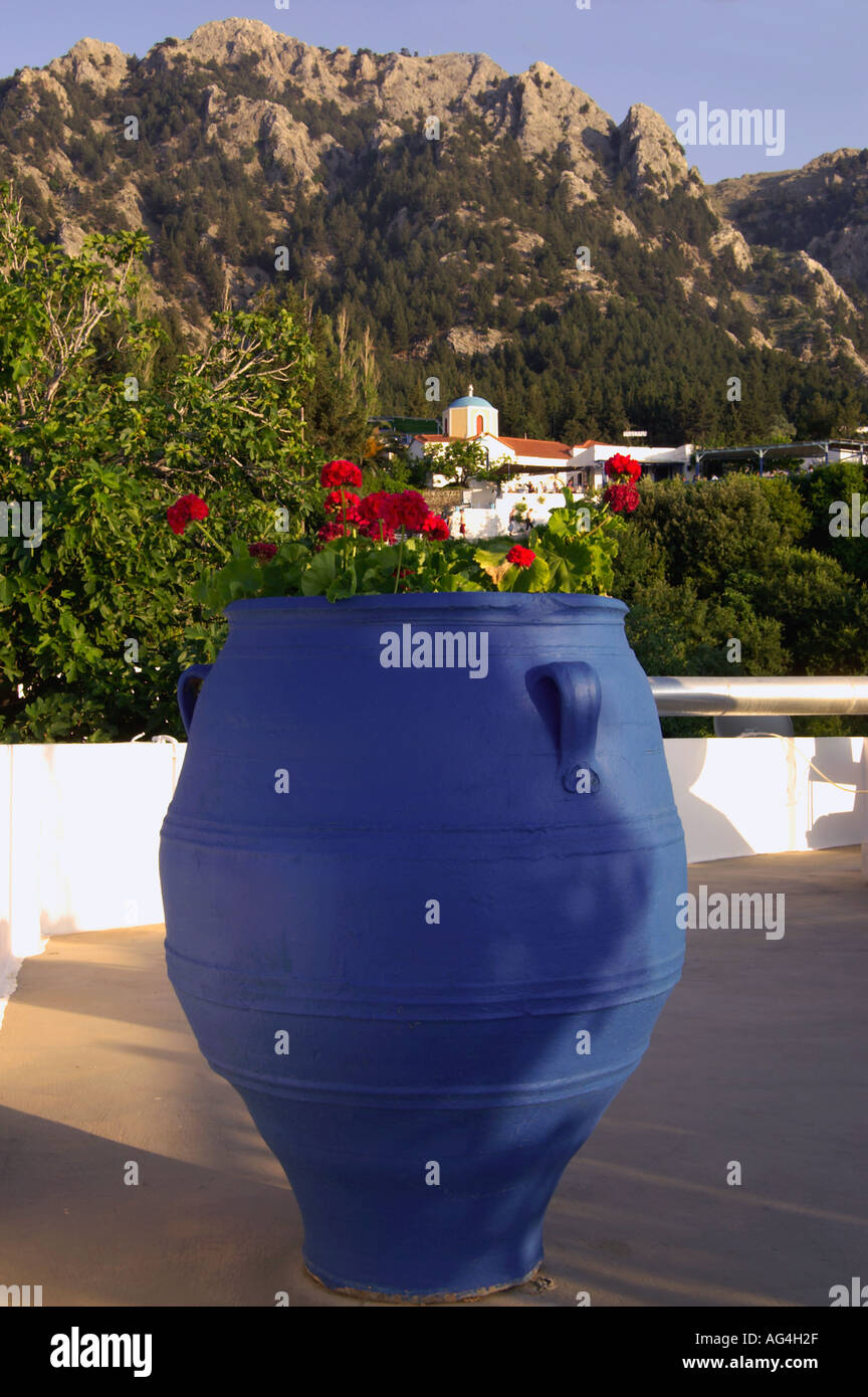 A Greek Urn at the village of Zia Kos Greek Islands Stock Photo - Alamy