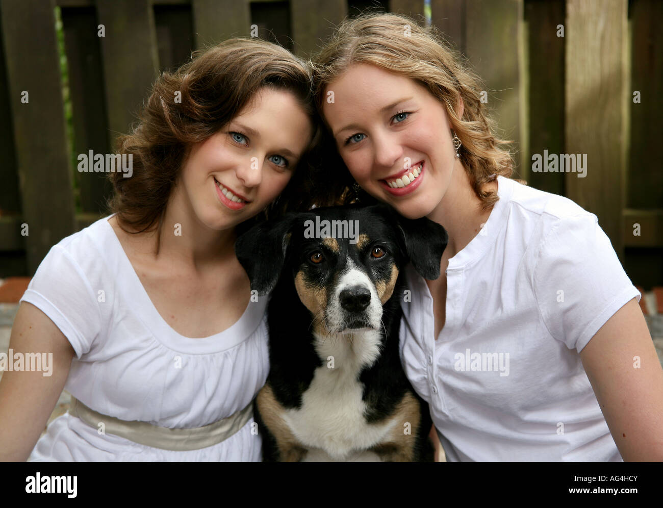 Fraternal twins hi-res stock photography and images - Alamy