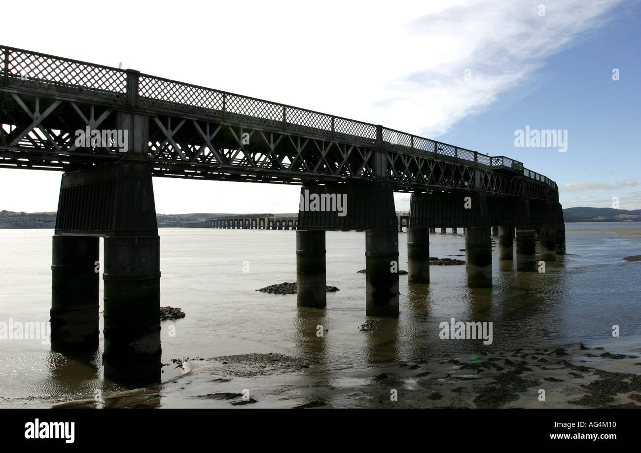 The Tay rail bridge Dundee Scotland Stock Photo - Alamy