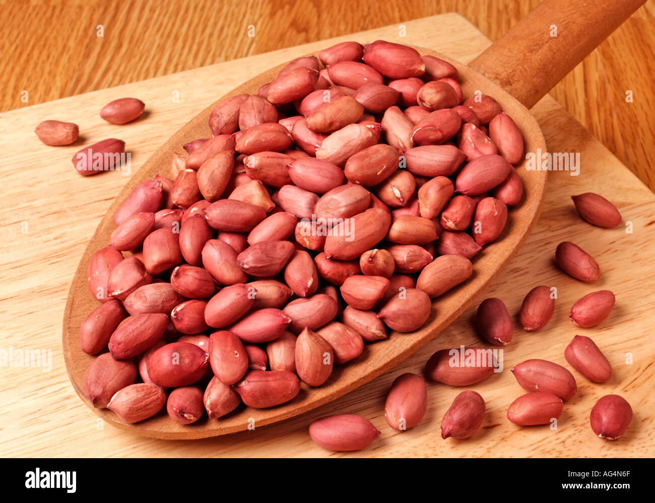 Groundnut kernels hi-res stock photography and images - Alamy