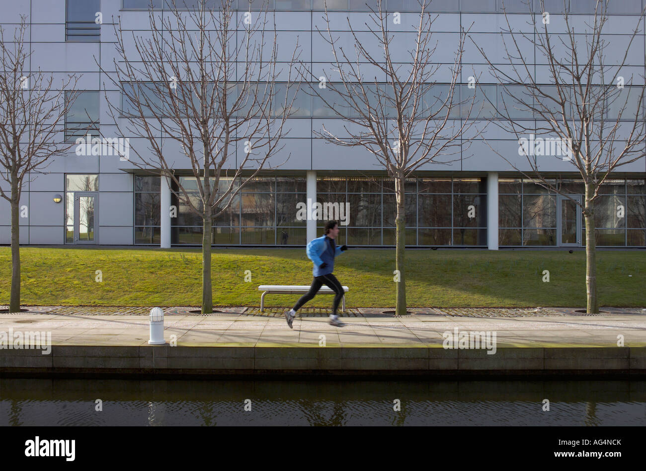 Running to office hi-res stock photography and images - Alamy