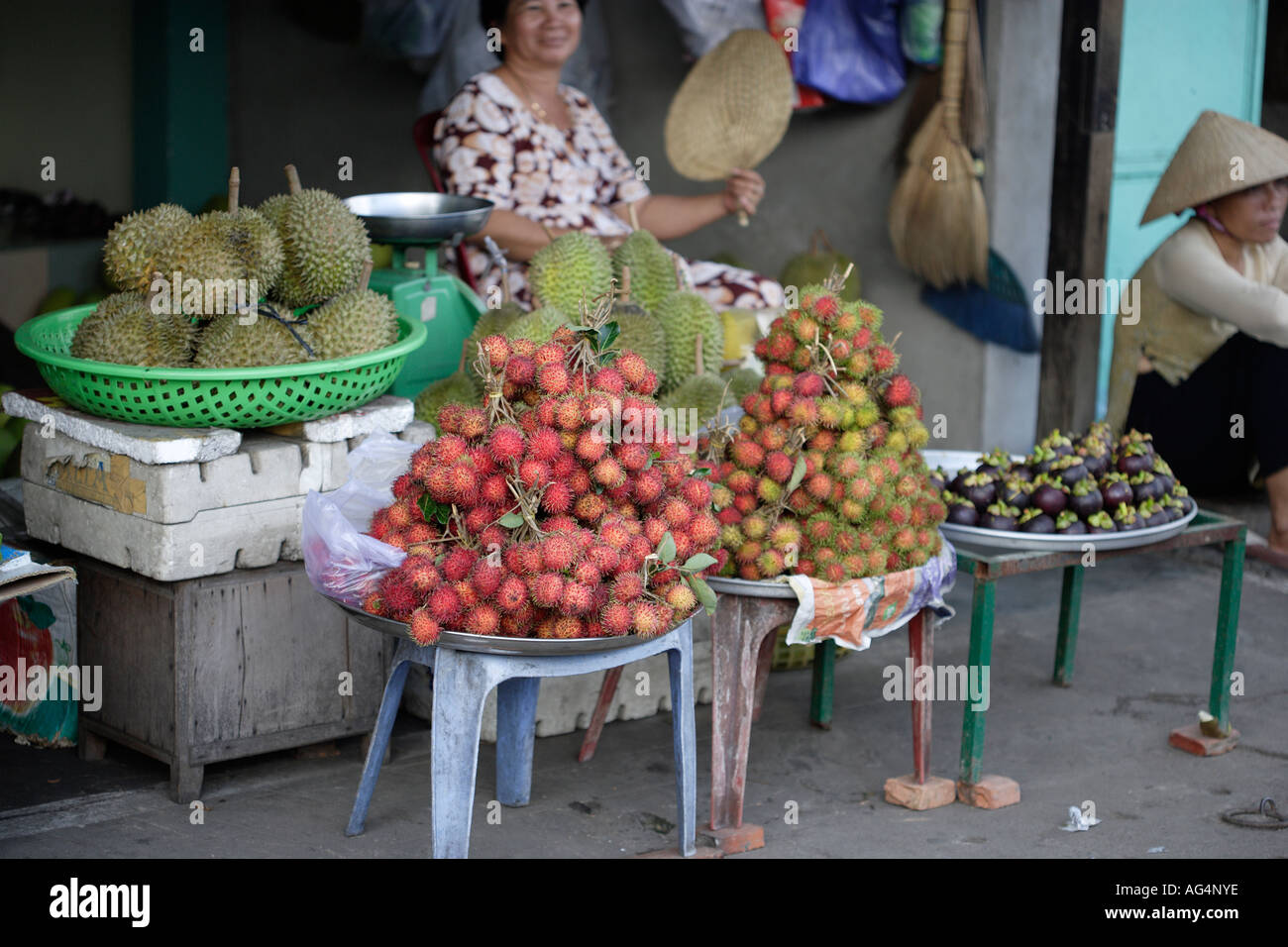 Street seller in Ho Chi Minh city Saigon Stock Photo - Alamy