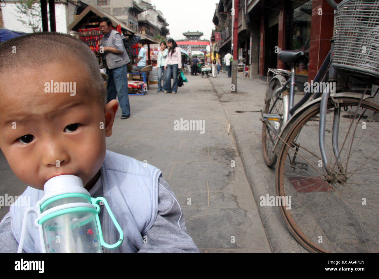 China boy babies hi-res stock photography and images - Alamy