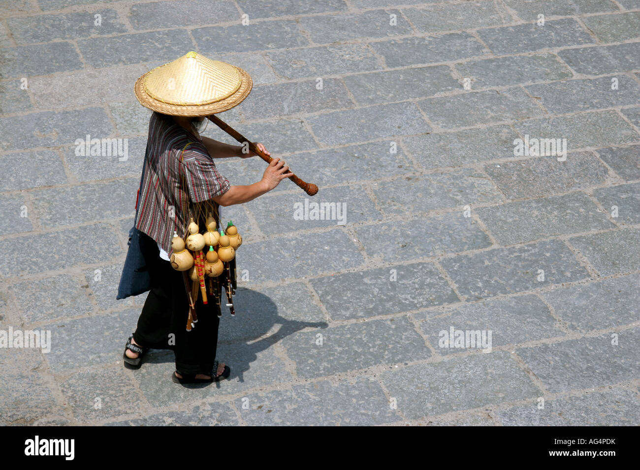 Chinese flute player hi-res stock photography and images - Alamy