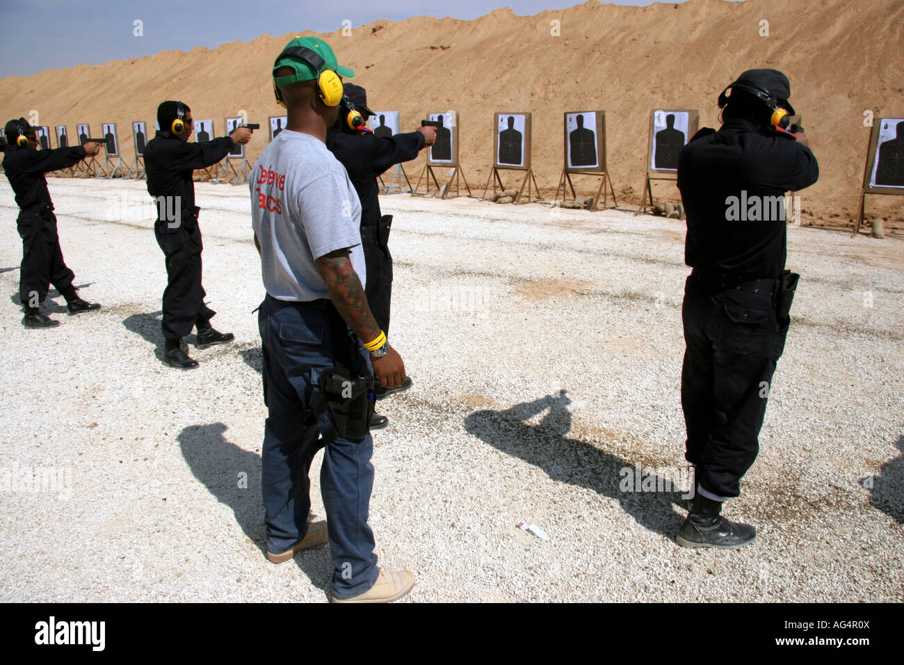 Police firing range hi-res stock photography and images - Alamy