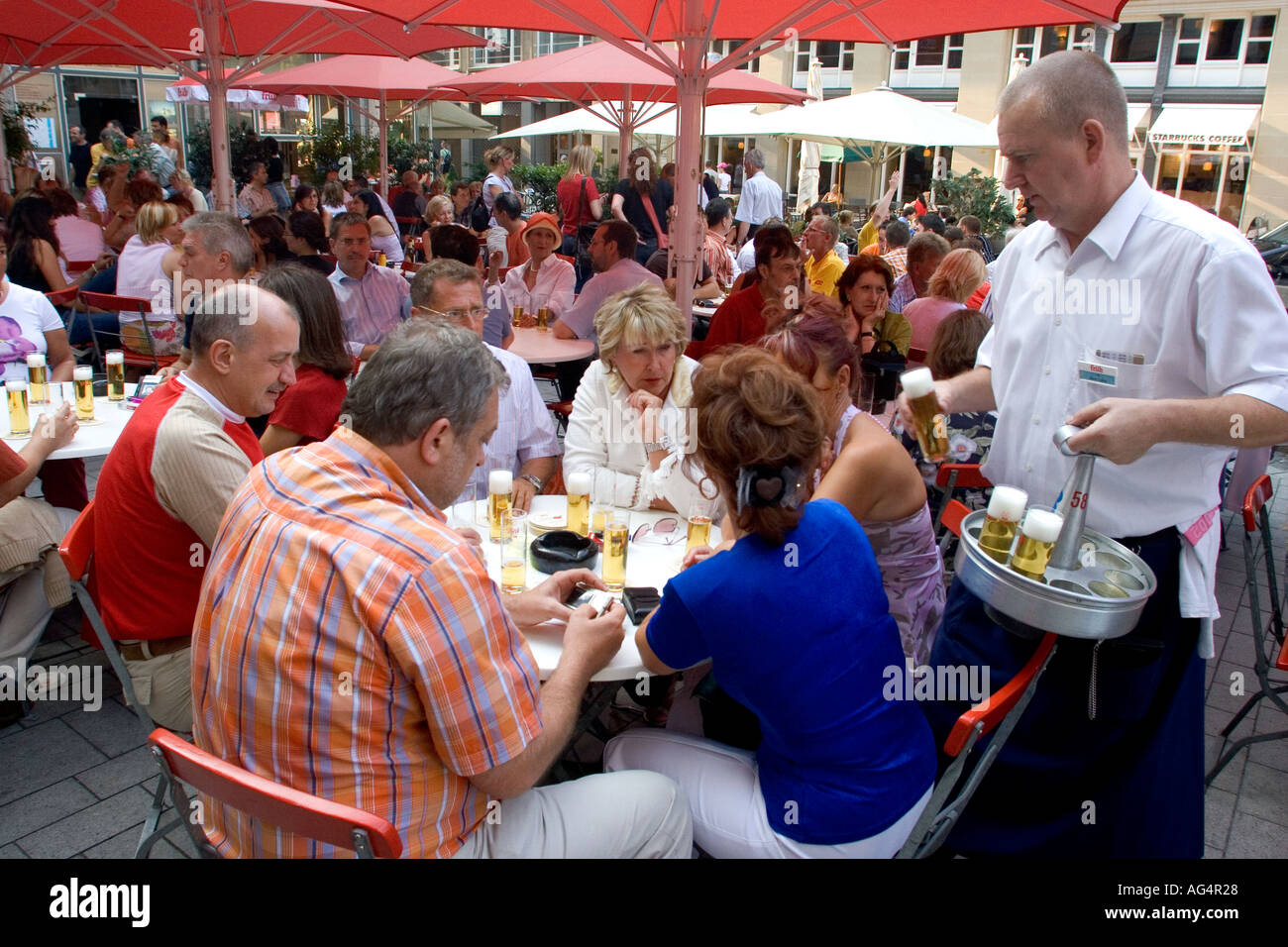 Fruh am dom cologne hi-res stock photography and images - Alamy
