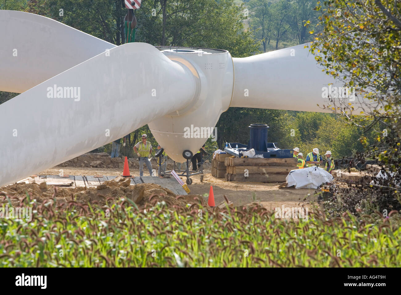 Wind turbine blade hi-res stock photography and images - Alamy
