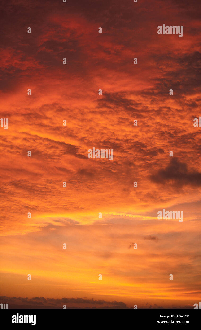 Beautiful fiery sunset sky hi-res stock photography and images - Alamy