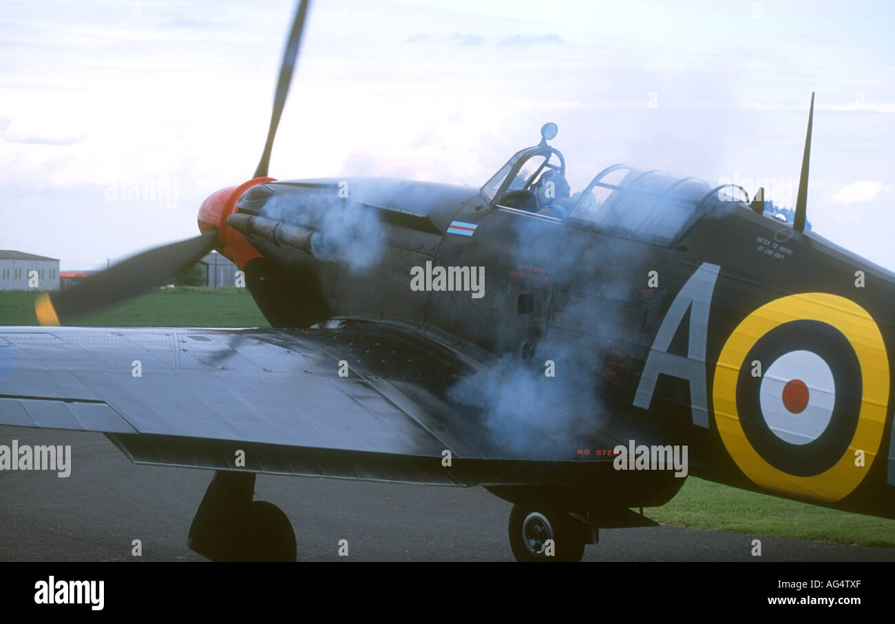 Hawker Hurricane Mk XII B BE417 LK-A G-HURR engine startup with smoke ...