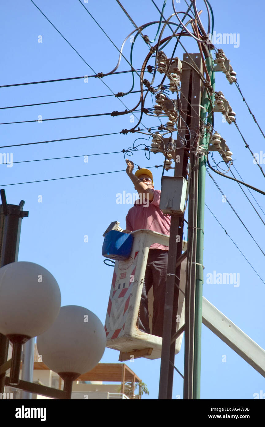 Technician verify hi-res stock photography and images - Alamy