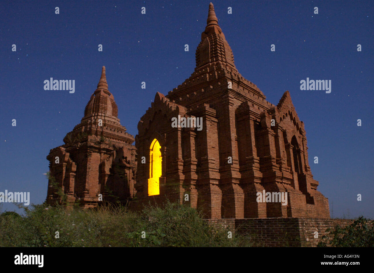 Bagan night stars hi-res stock photography and images - Alamy