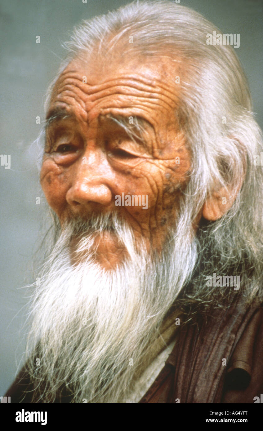 OLD CHINESE, MAN,QUFU, HOME ,OF CONFUCIUS, ANCESTRAL, CLAN Stock Photo ...
