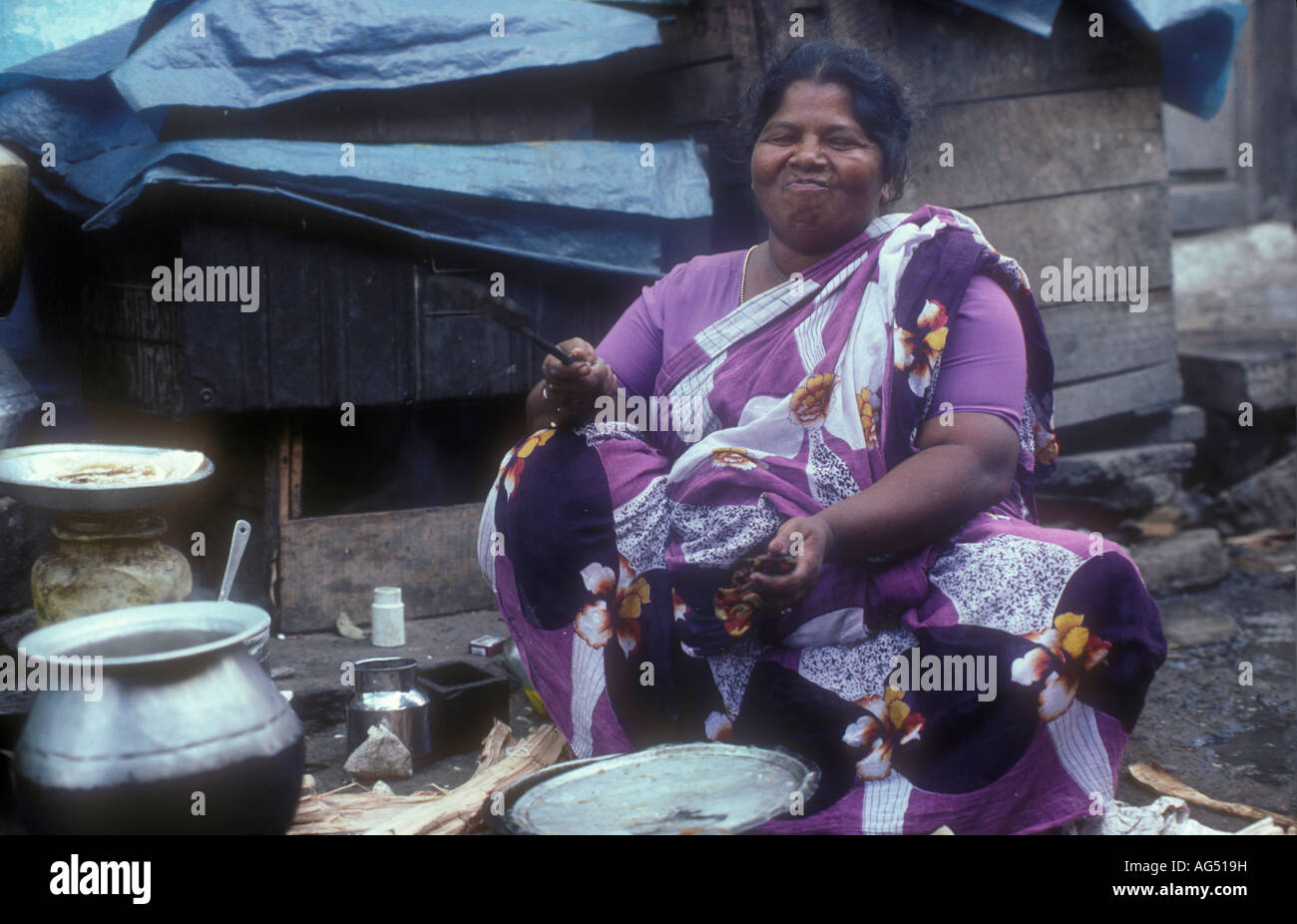Cooking in india hi-res stock photography and images - Alamy