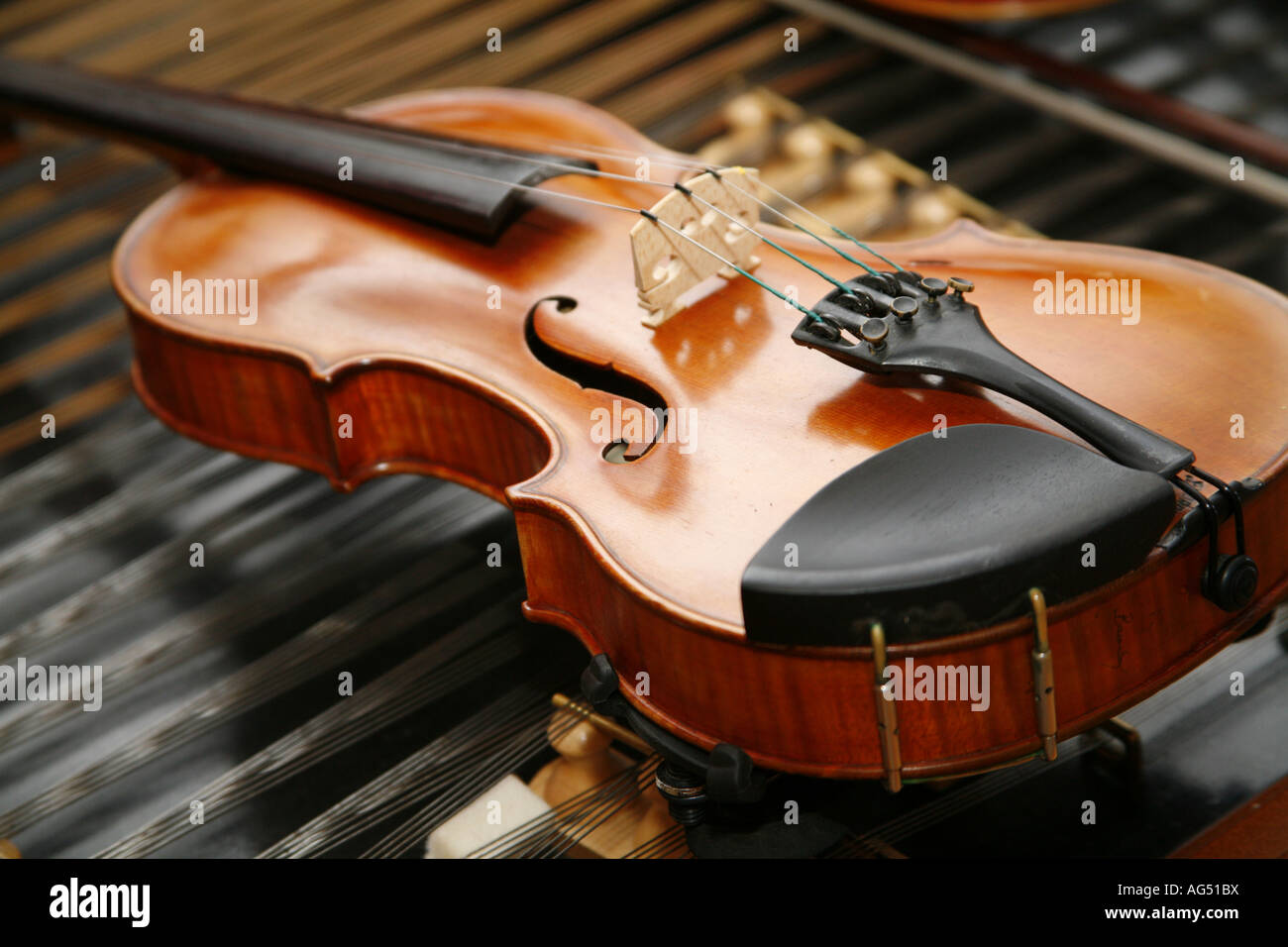Violin on cymbalo Slovakia Folklore music Musical instruments Culture ...