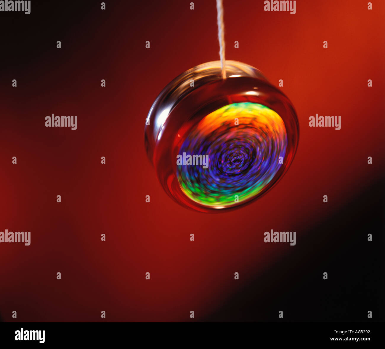 spinning yo yo Stock Photo - Alamy