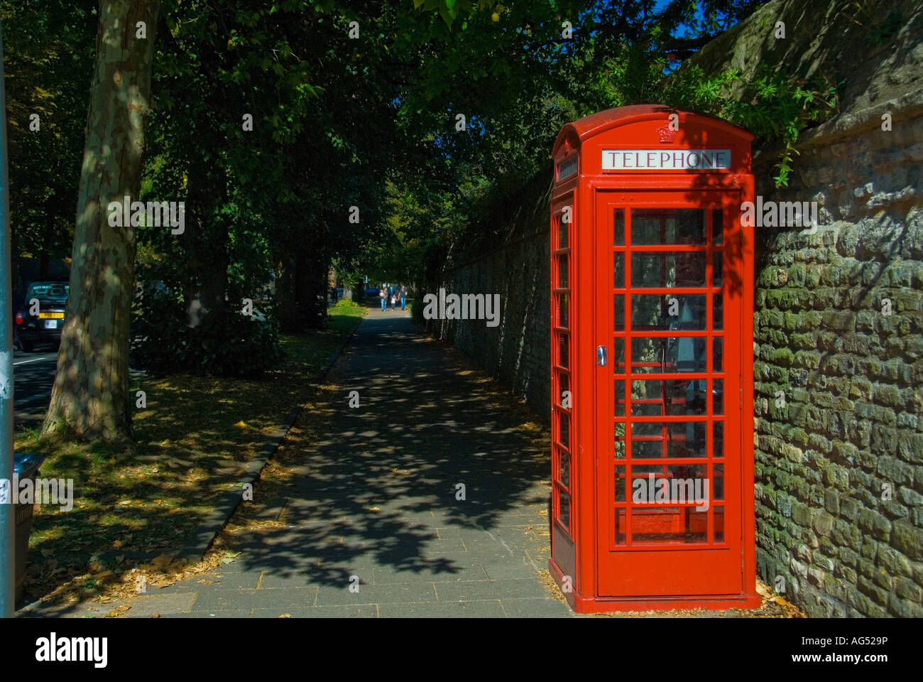 Public red telephone box hi-res stock photography and images - Alamy