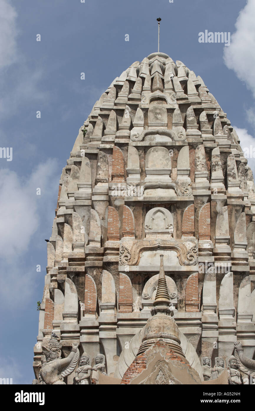 Prang, Ayutthaya historical park Stock Photo - Alamy