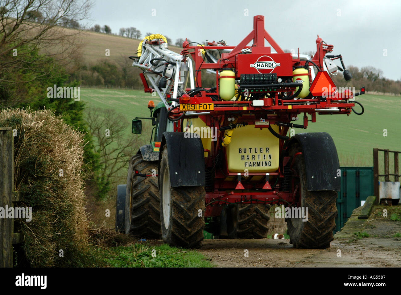 Crop Sprayer Unit Southern England UK Stock Photo - Alamy