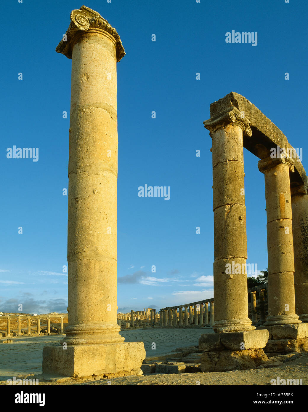 Ancient ruins of Jaresh, northern Jordan Stock Photo - Alamy