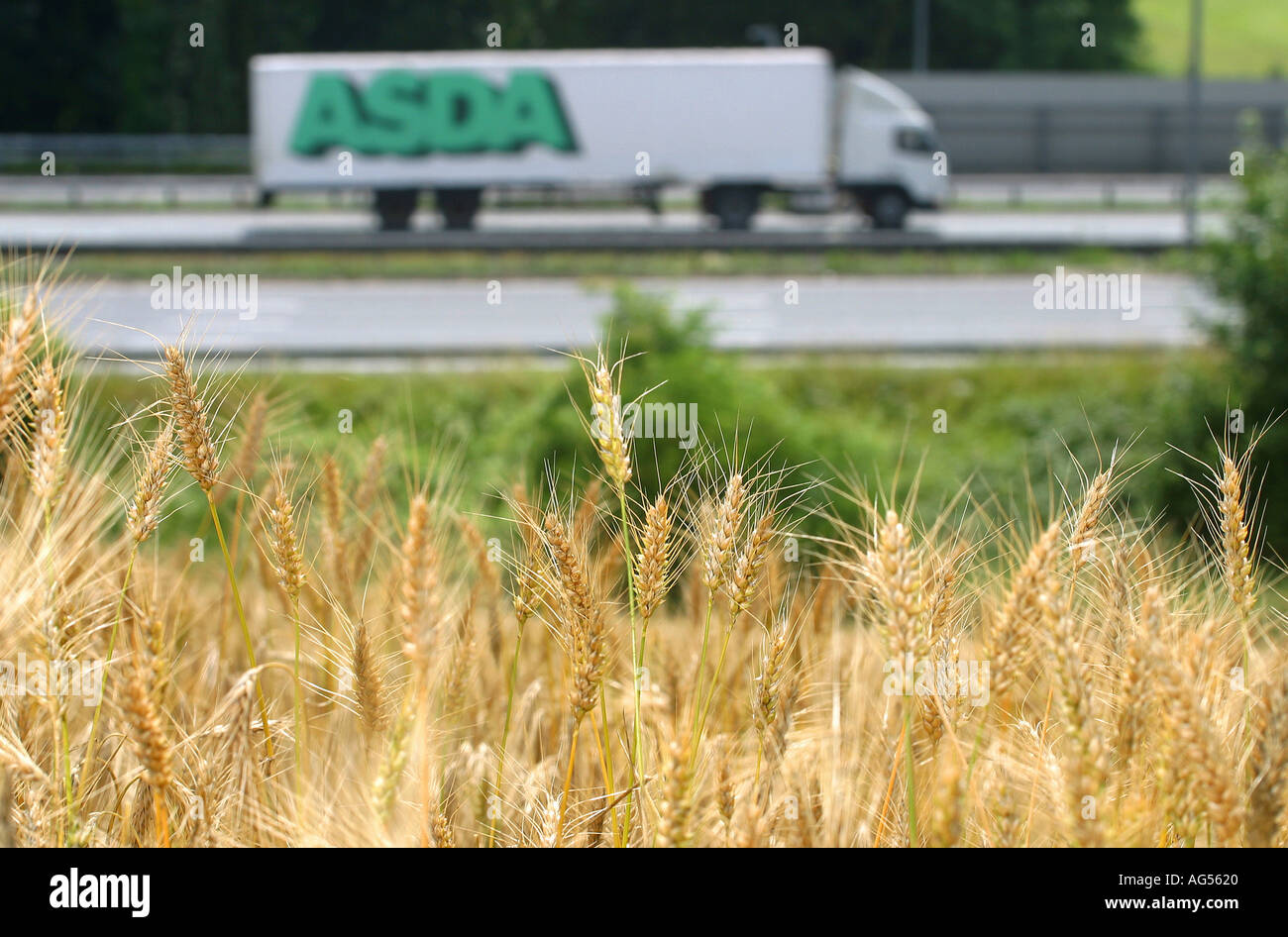 Asda lorry hi-res stock photography and images - Alamy