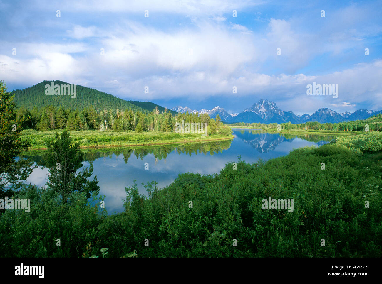 Dell hole hi-res stock photography and images - Alamy