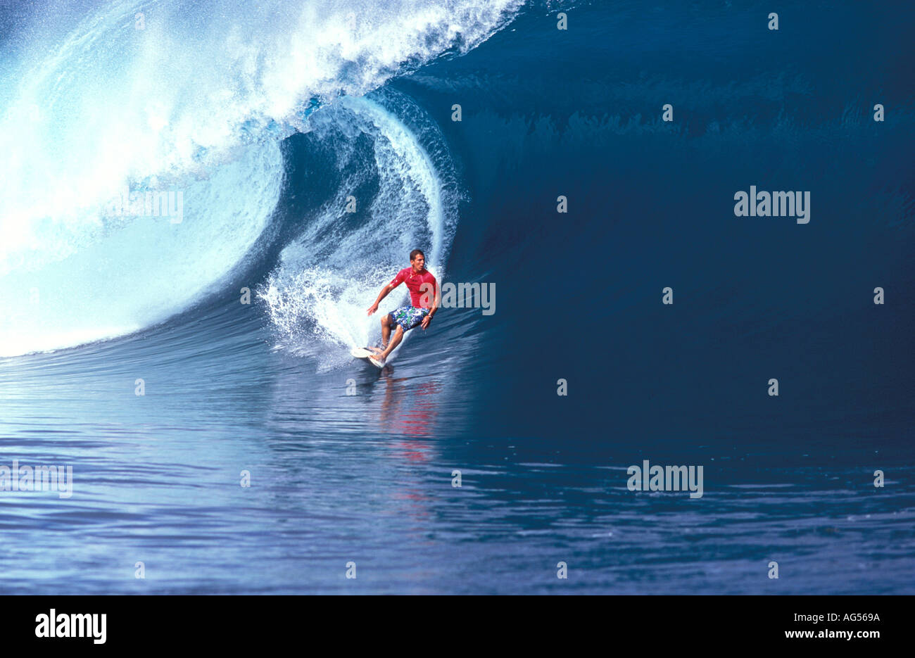 Wavestahiti hi-res stock photography and images - Alamy