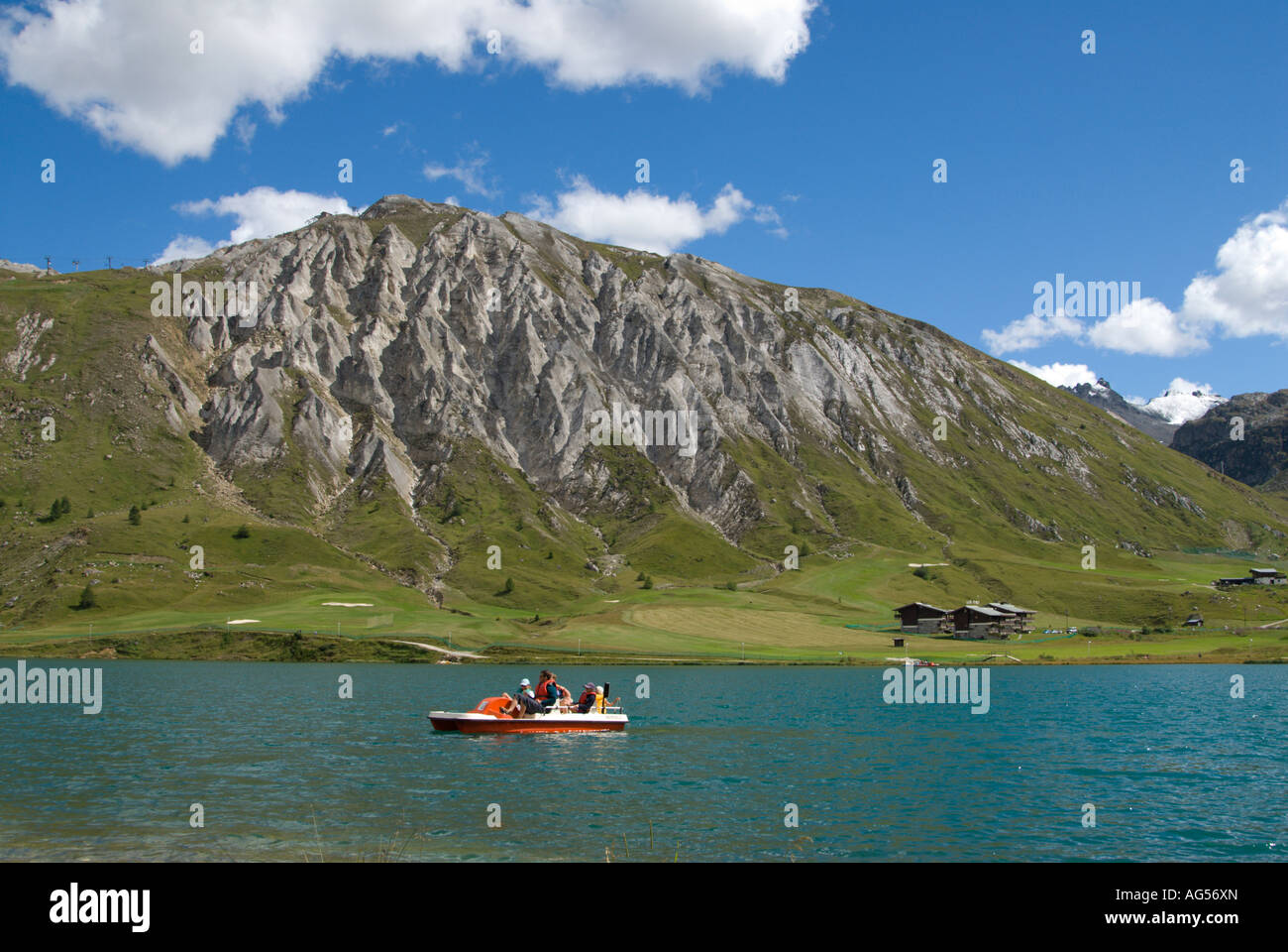 Le lac tignes hi-res stock photography and images - Alamy
