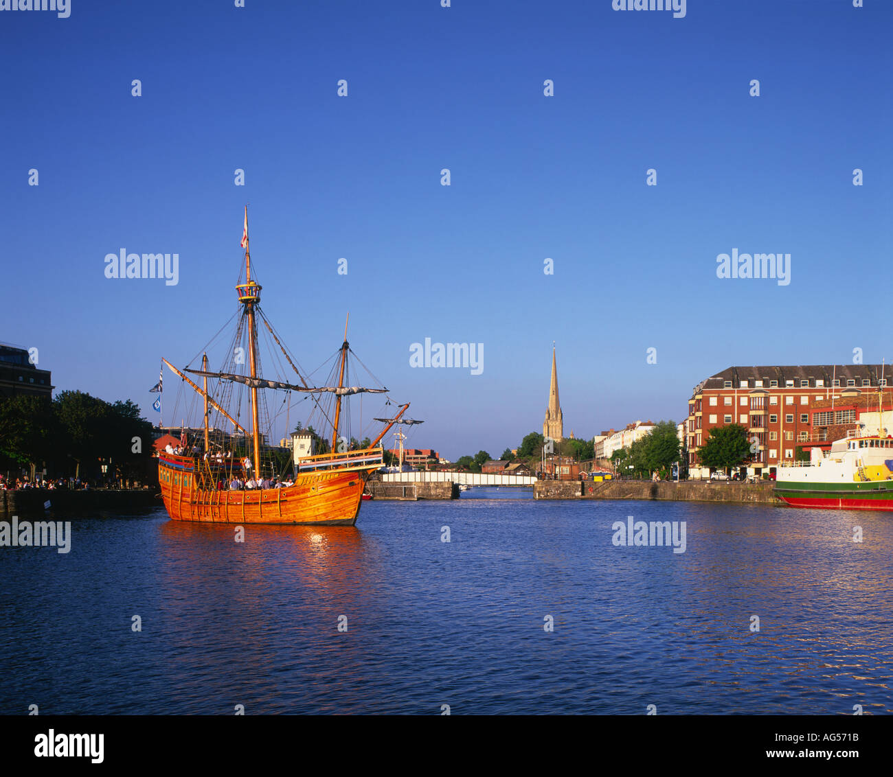 The Mathew Sailing Ship Historic Docklands Area Bristol Avon England ...