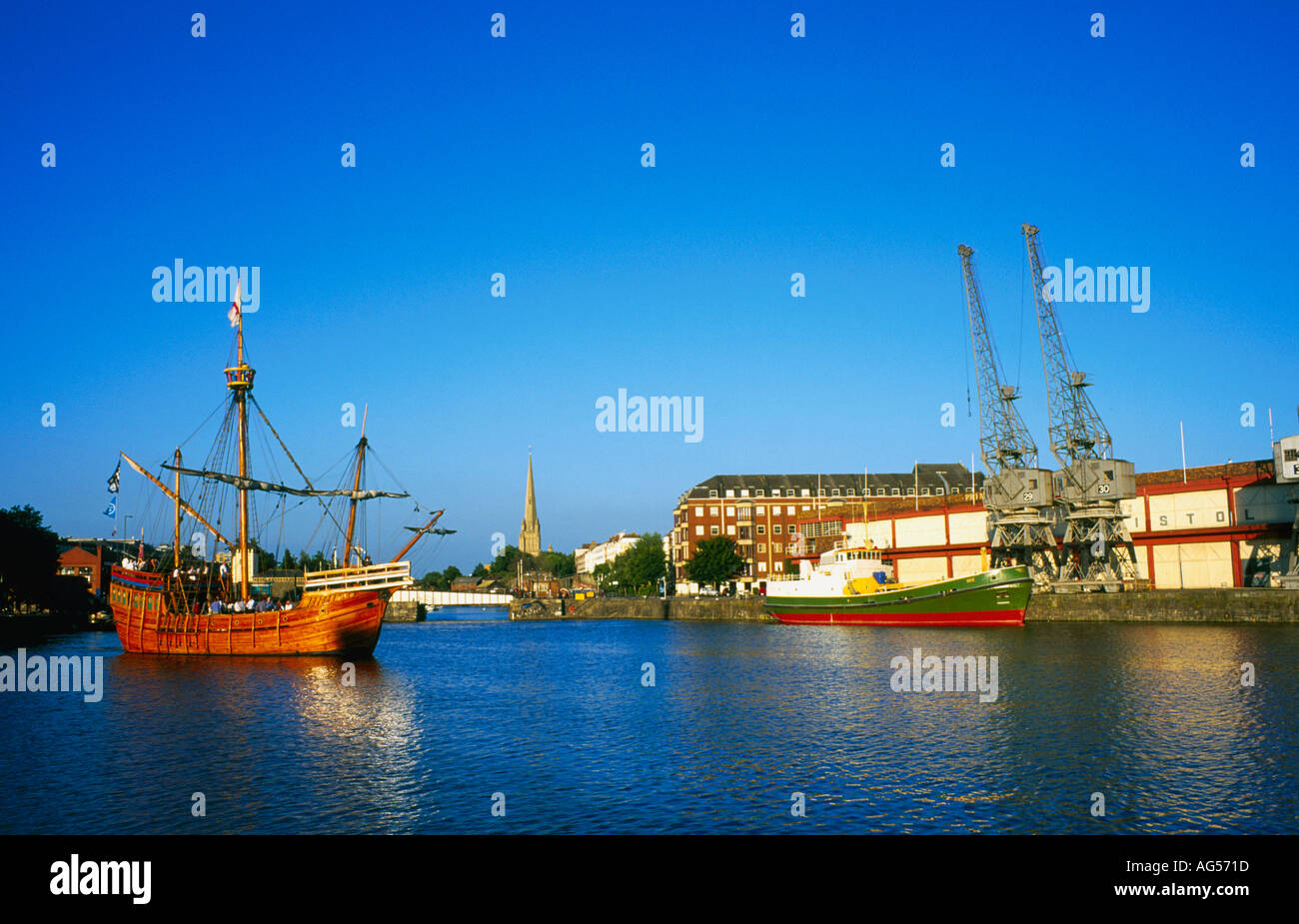 Mathew sailing ship hi-res stock photography and images - Alamy