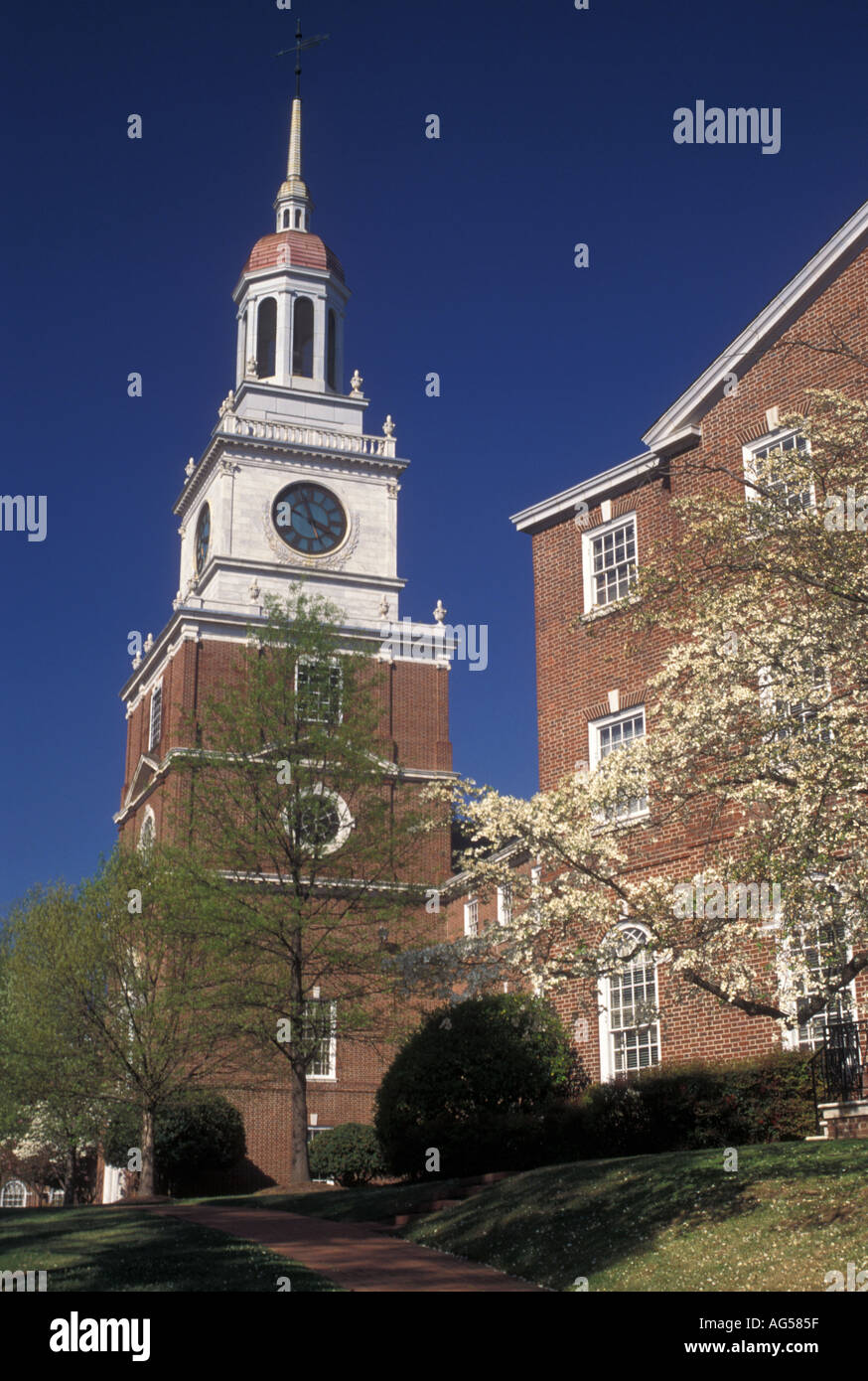 University of georgia campus landmark hi-res stock photography and ...