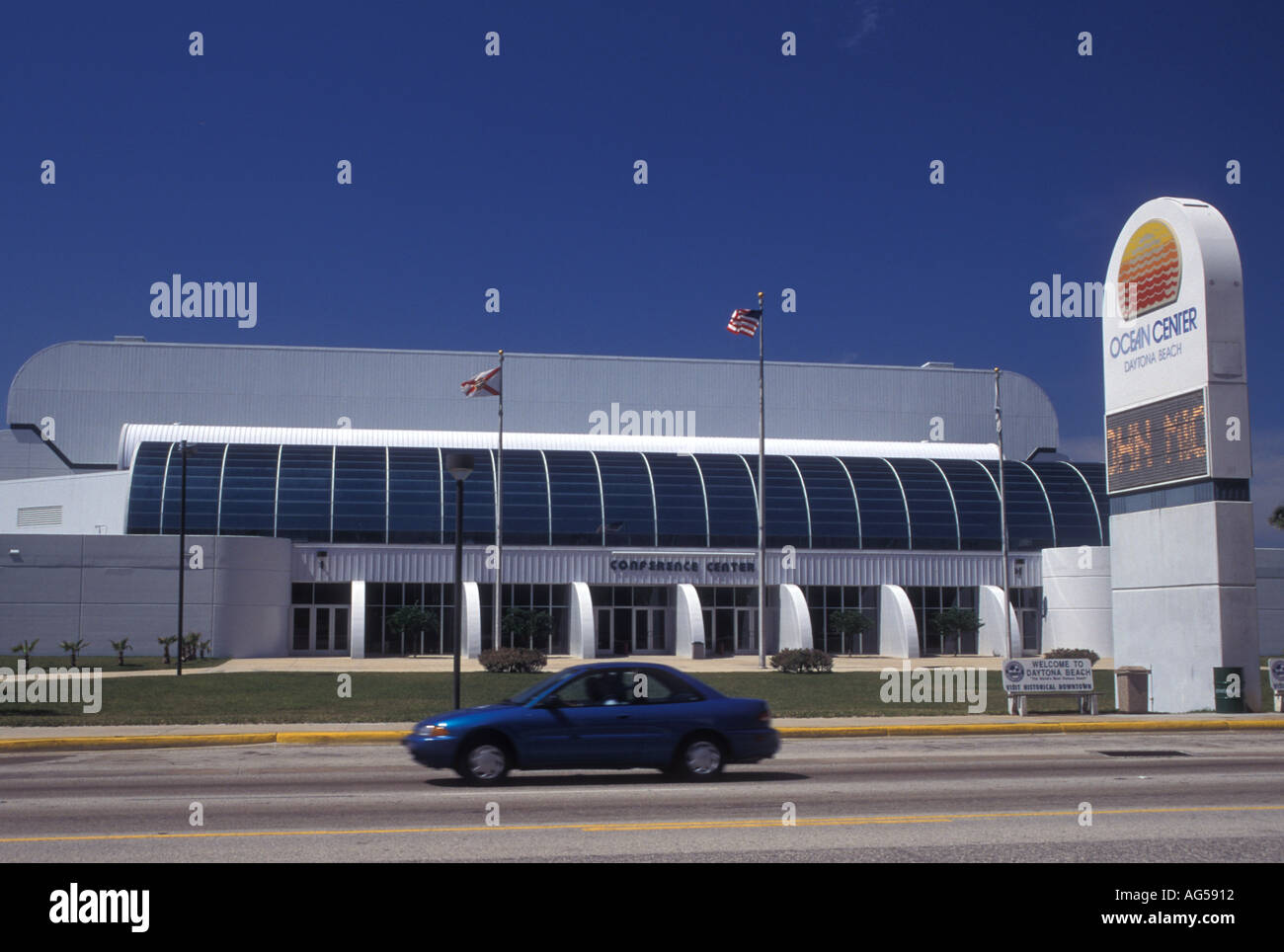 Ocean center daytona beach hi-res stock photography and images - Alamy