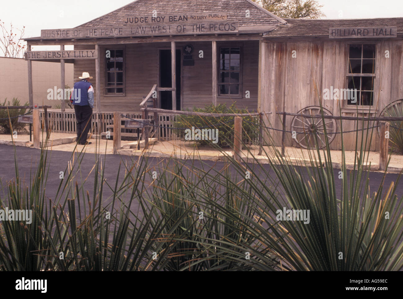 Tx welcome center hi-res stock photography and images - Alamy