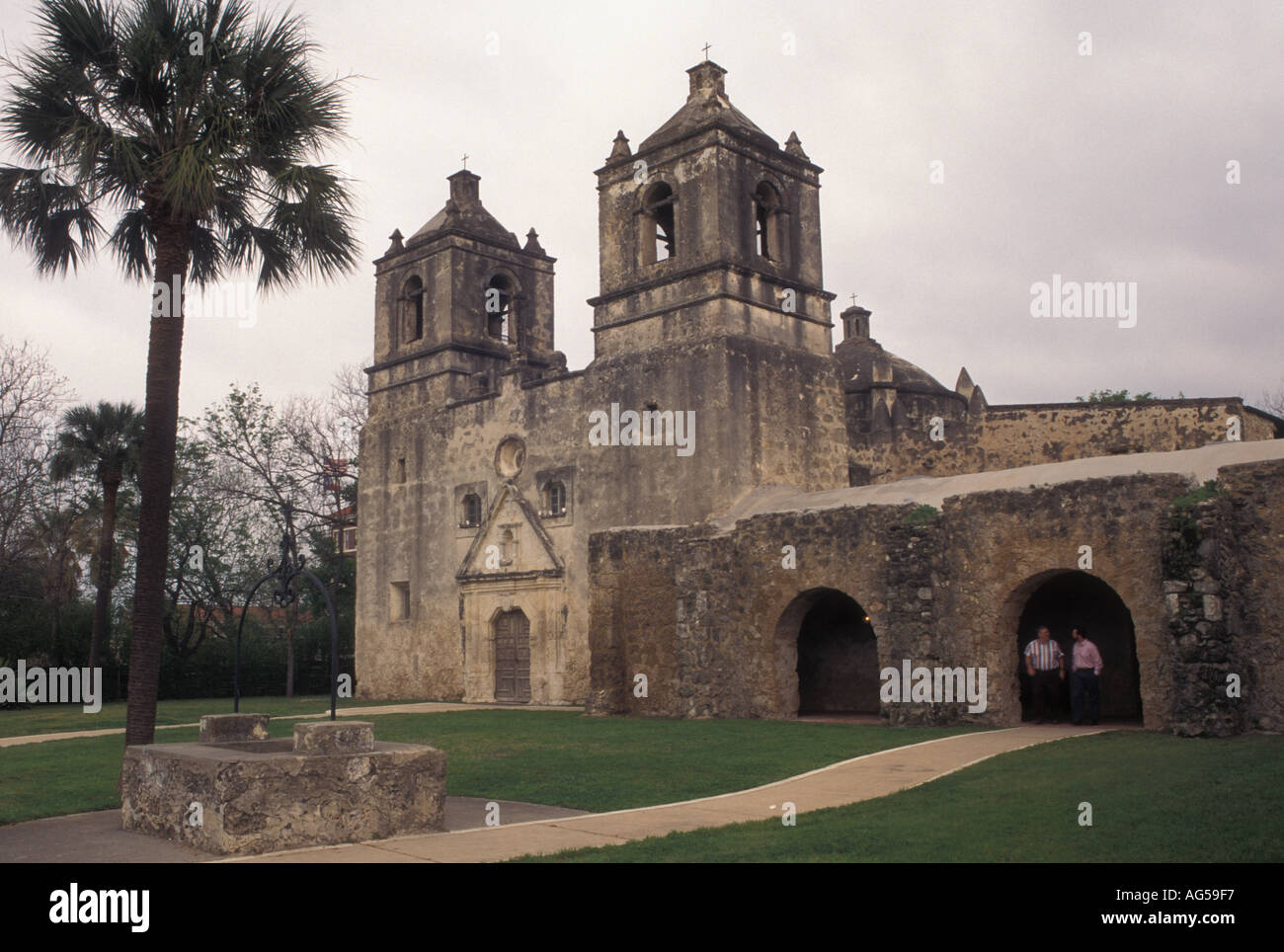 Antonio acuna hi-res stock photography and images - Alamy