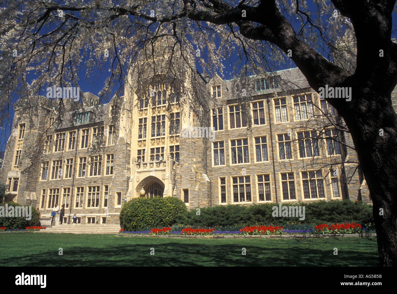 Georgetown university white gravenor building hi-res stock photography ...