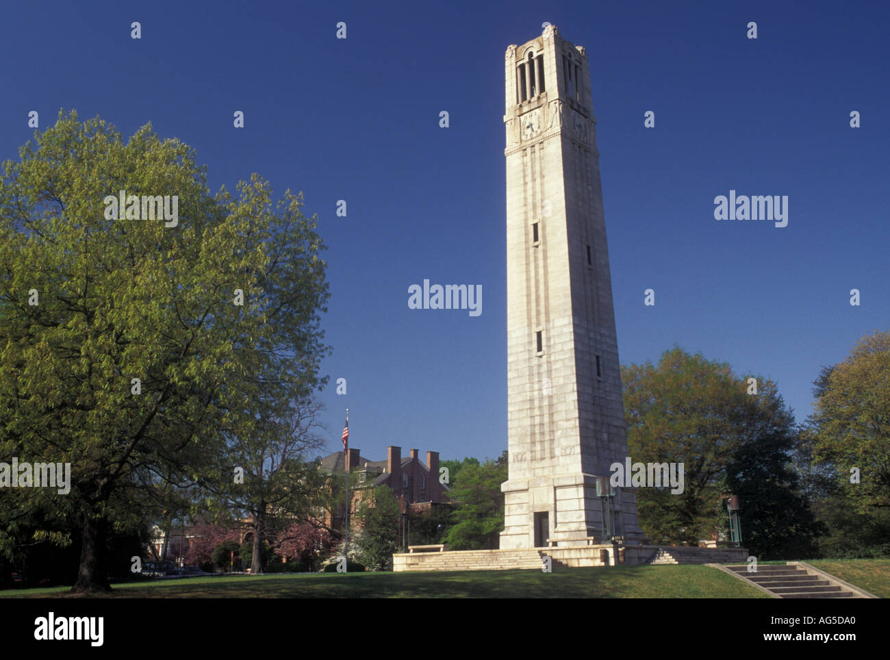 North carolina state campus hi-res stock photography and images - Alamy
