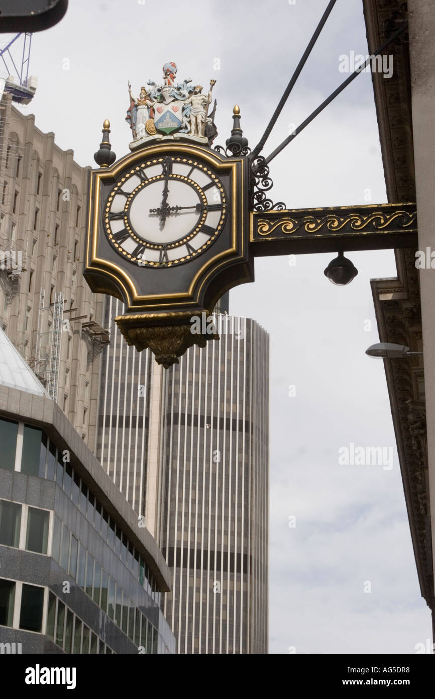 Royal exchange clock hi-res stock photography and images - Alamy