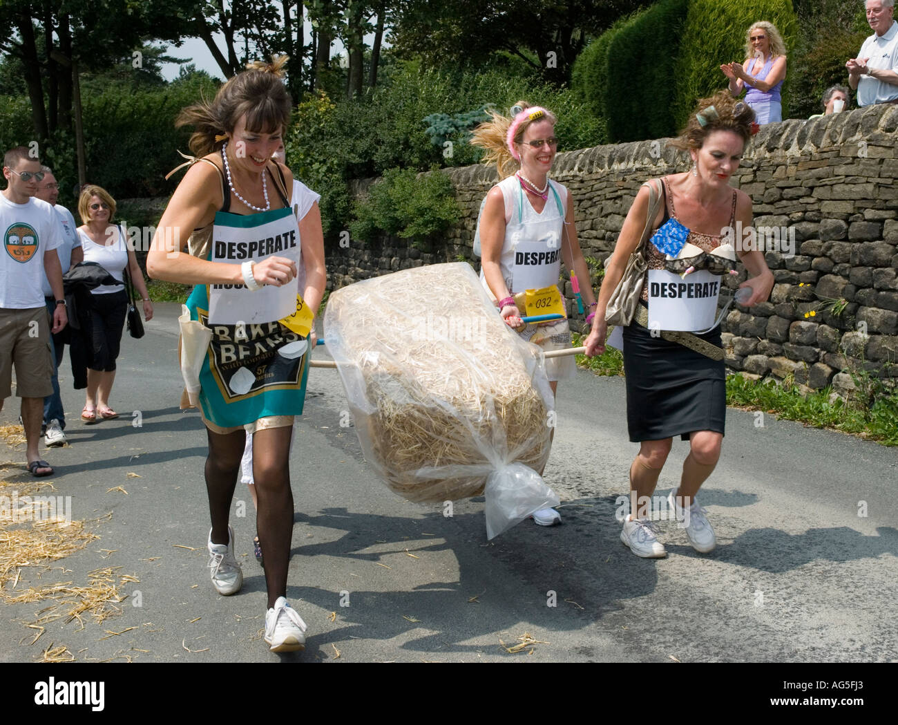 Oxenhope straw race hi-res stock photography and images - Alamy