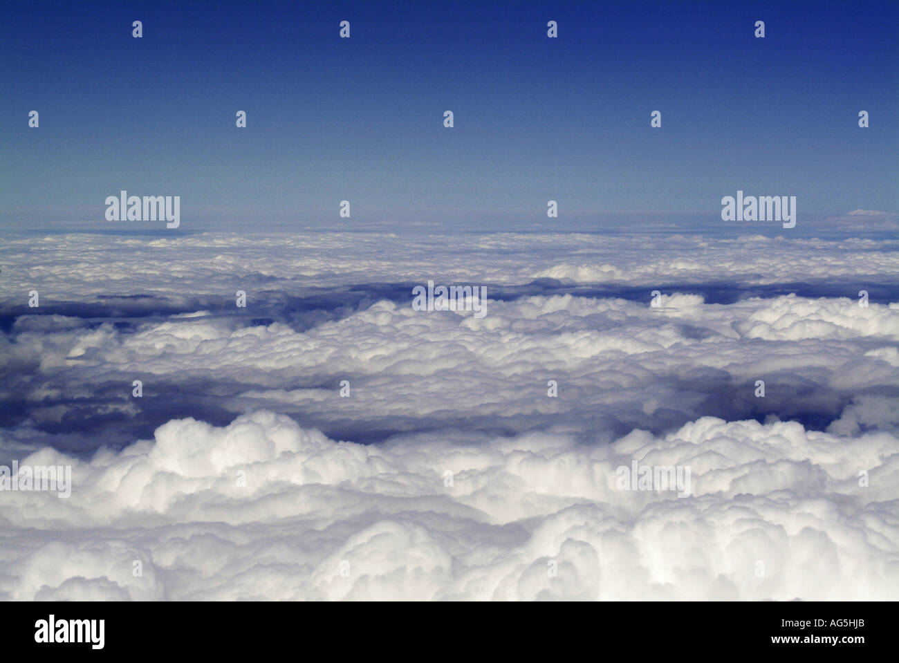 Skies above clouds hi-res stock photography and images - Alamy