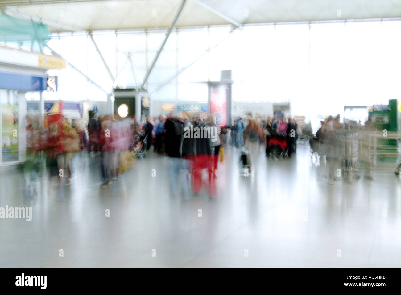 People waiting airport security check hi-res stock photography and ...