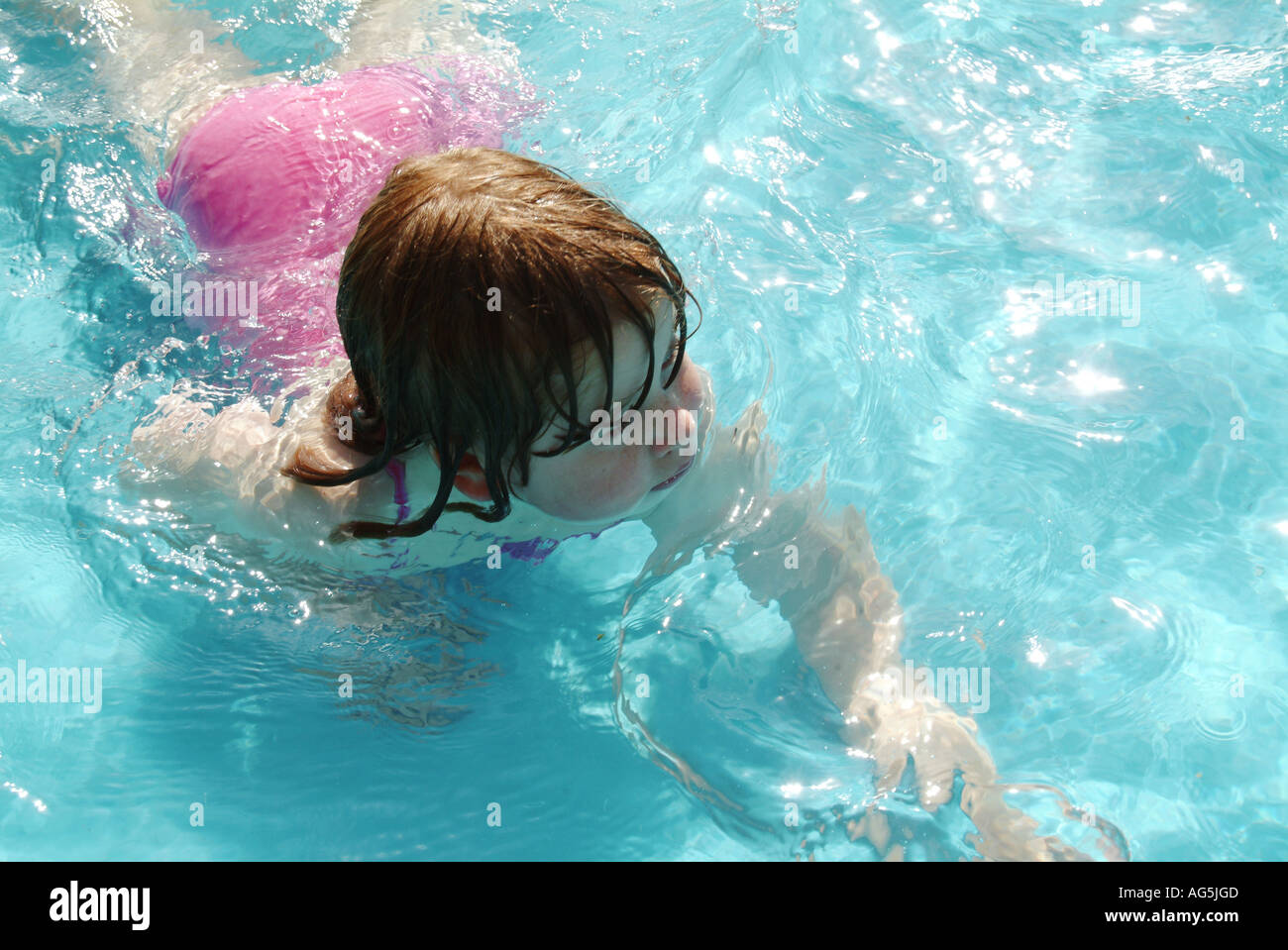 Pink paddling pool hi-res stock photography and images - Alamy