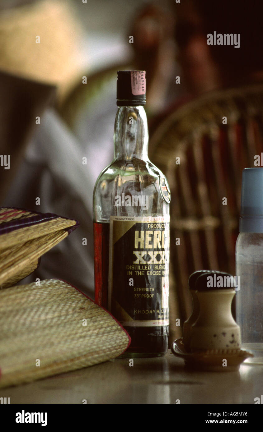 India whisky hi-res stock photography and images - Alamy