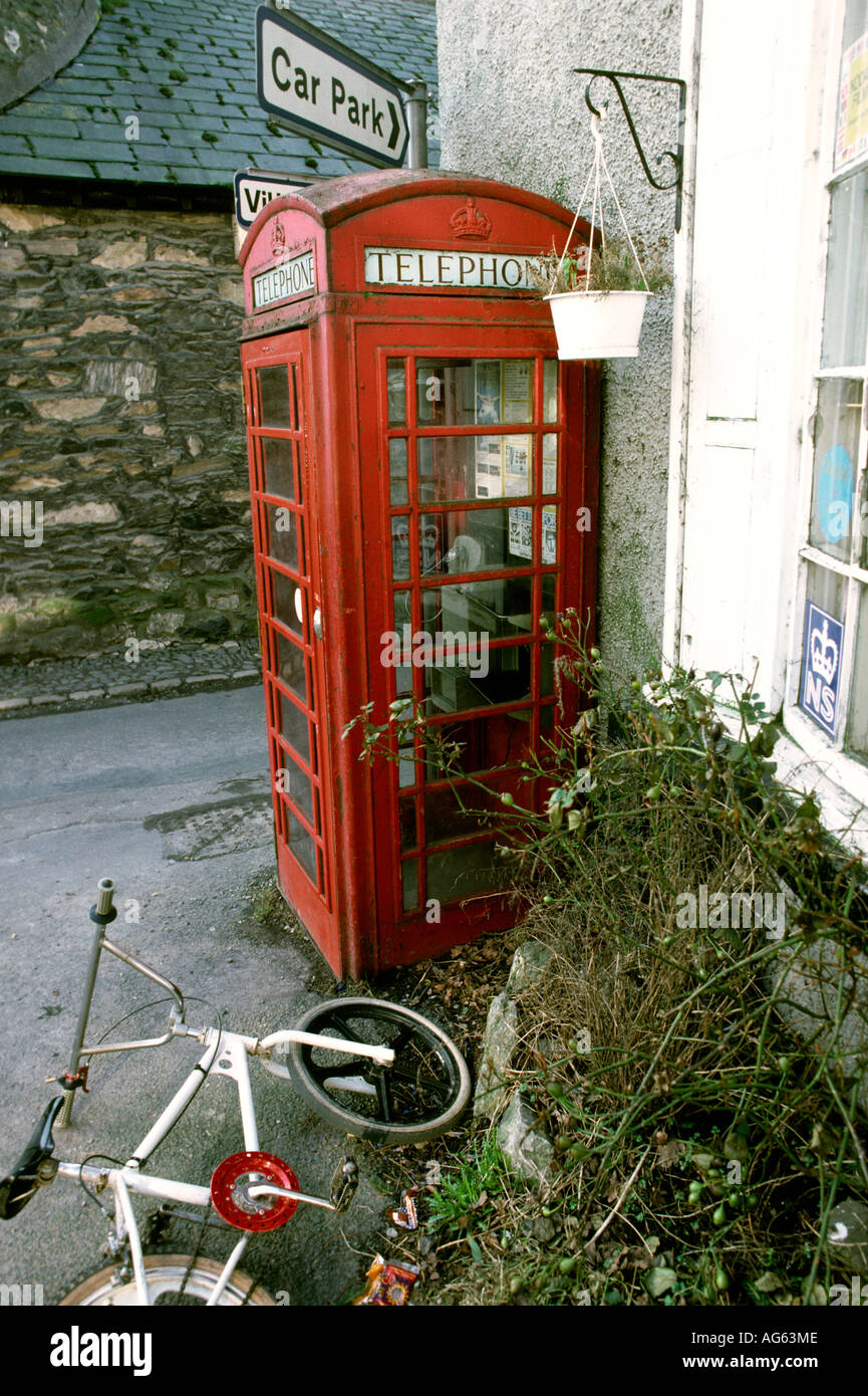 Cumbria telephone box phone hi-res stock photography and images - Alamy