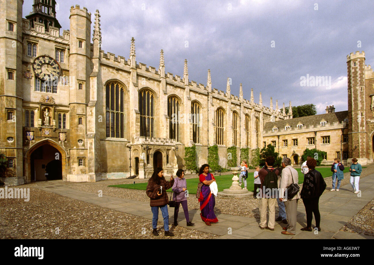 Trinity college quad cambridge hi-res stock photography and images - Alamy
