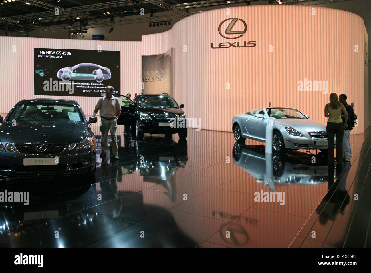 Lexus Stand at 2006 British International Motor Show at London ...