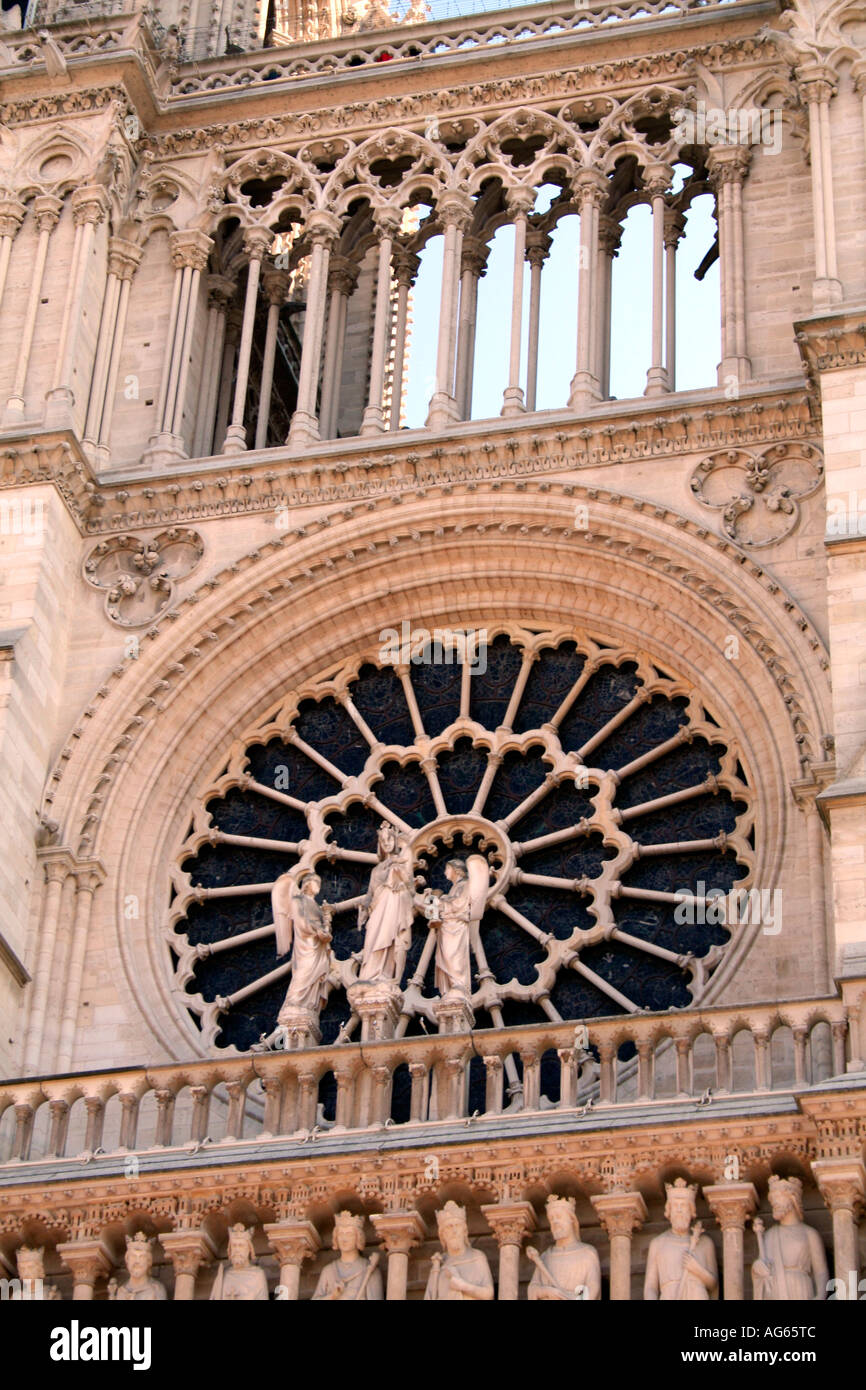Notre dame paris rose window west hi-res stock photography and images ...
